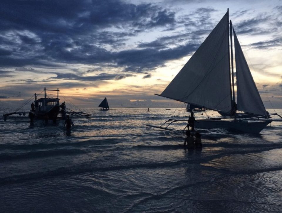 The Ultimate Guide to Nightlife in Boracay | Philippines - The Partying ...